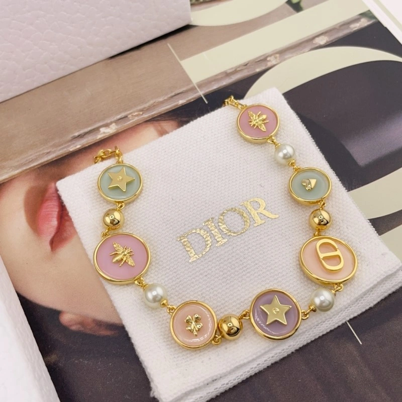 Top match Christian Dior Necklaces