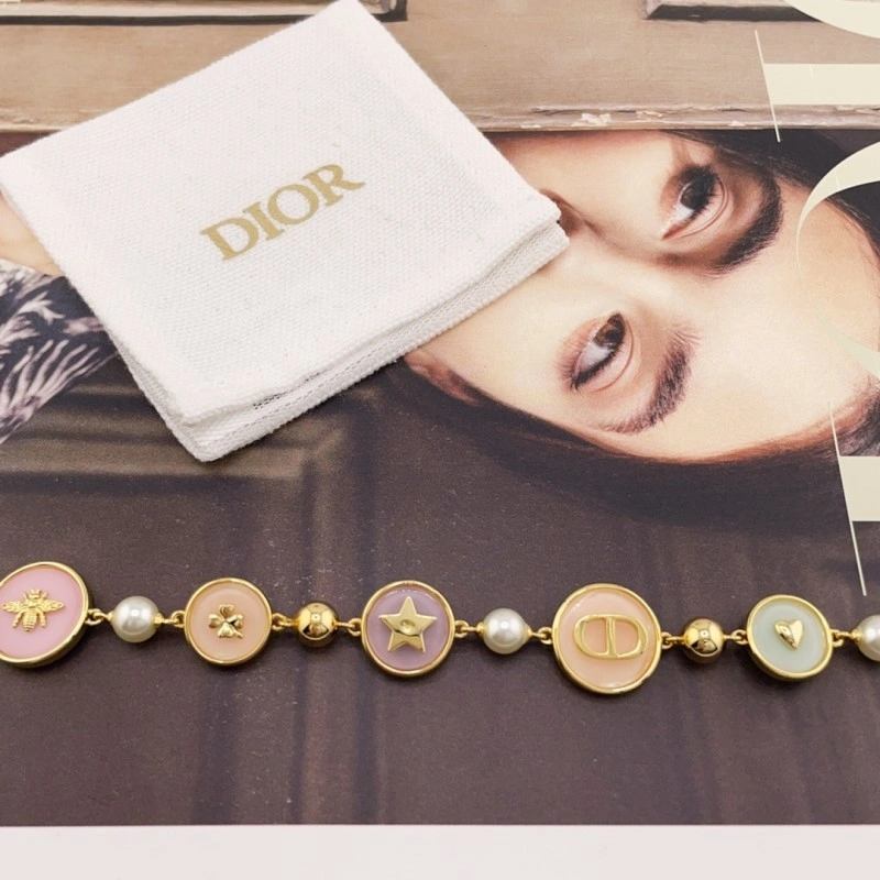 Top match Christian Dior Necklaces
