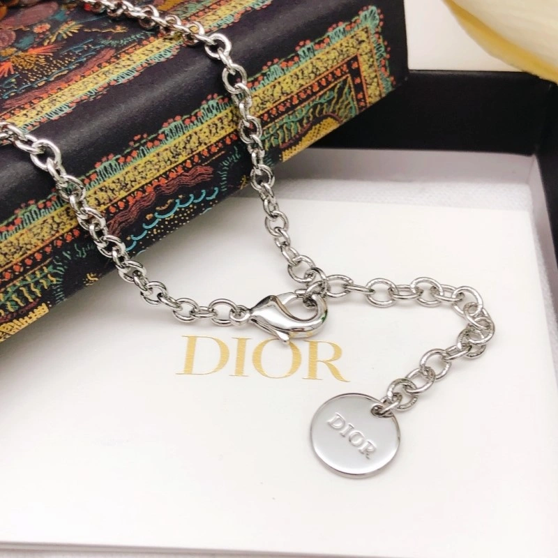 Top match Christian Dior Necklaces