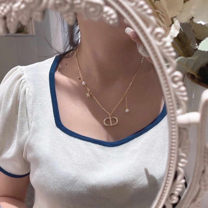 Top match Christian Dior Necklaces