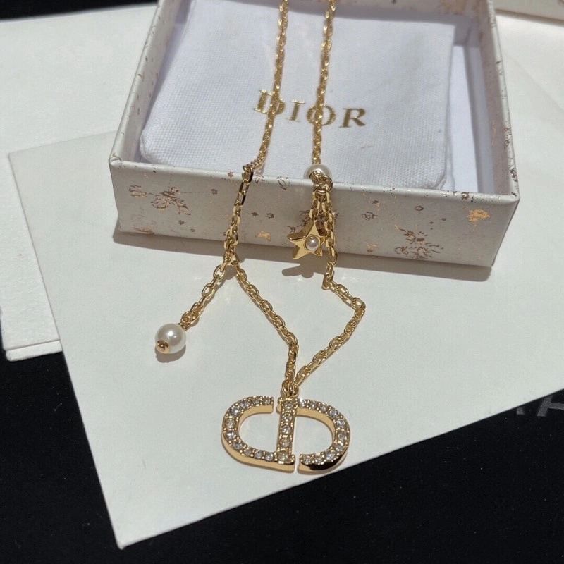 Top match Christian Dior Necklaces