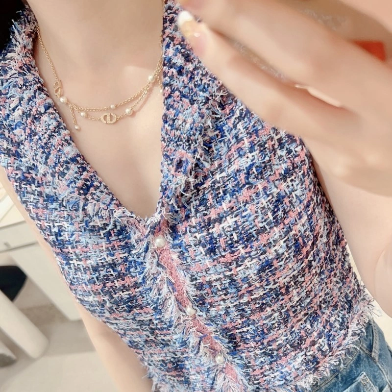 Low-cost Christian Dior Necklaces