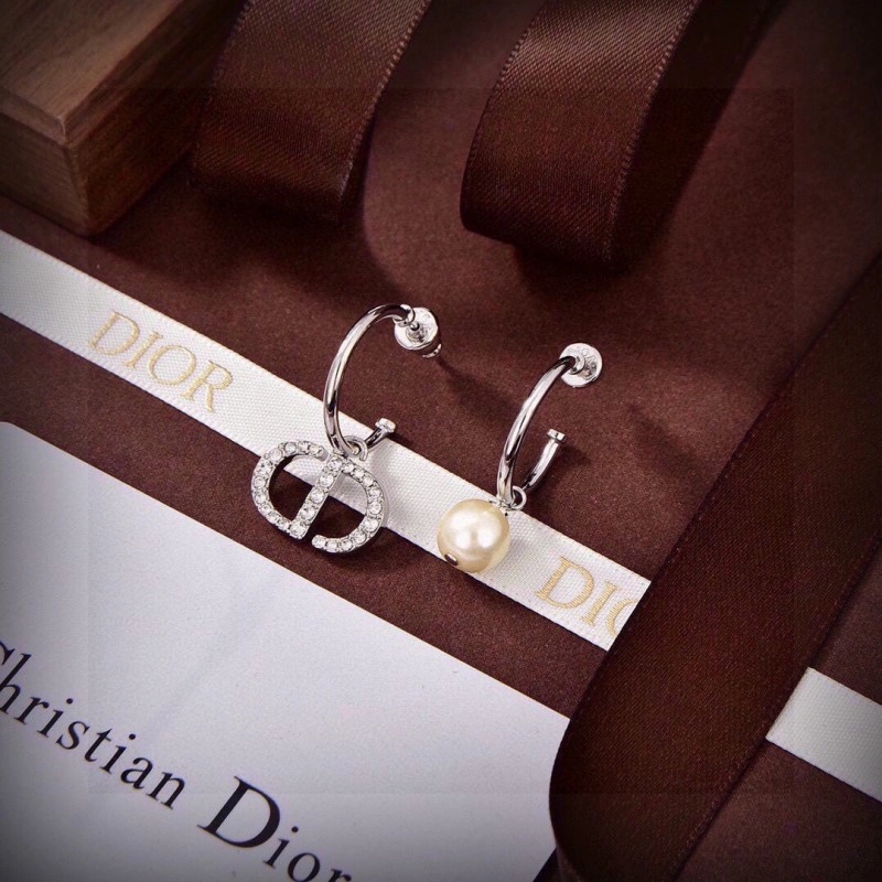 OEM Christian Dior Necklaces