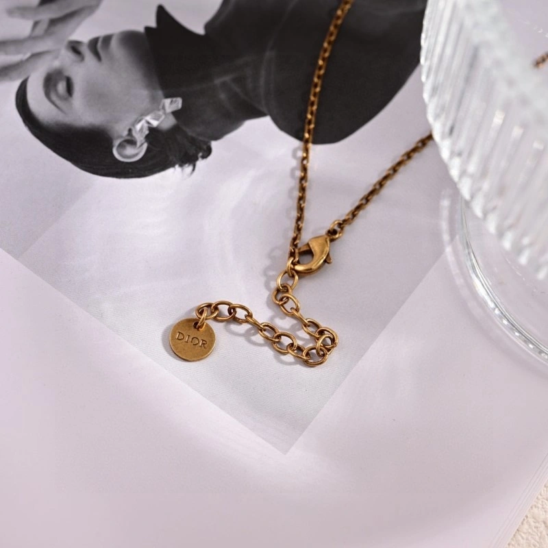Bargain Christian Dior Necklaces