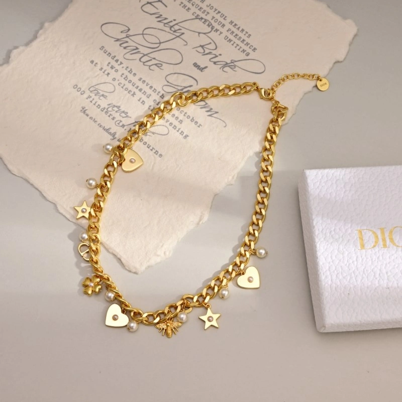 Accurate model Christian Dior Necklaces
