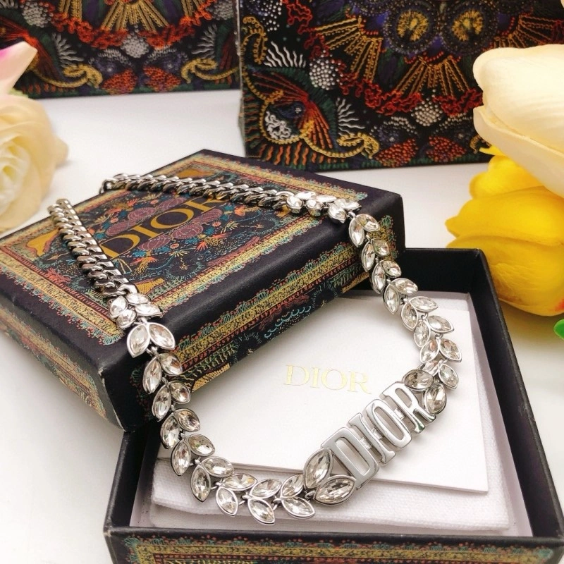 High fidelity Christian Dior Necklaces