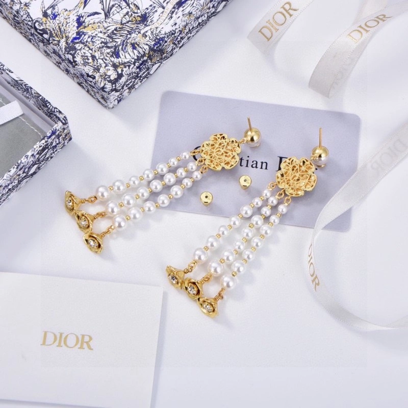 Factory-made Christian Dior Necklaces