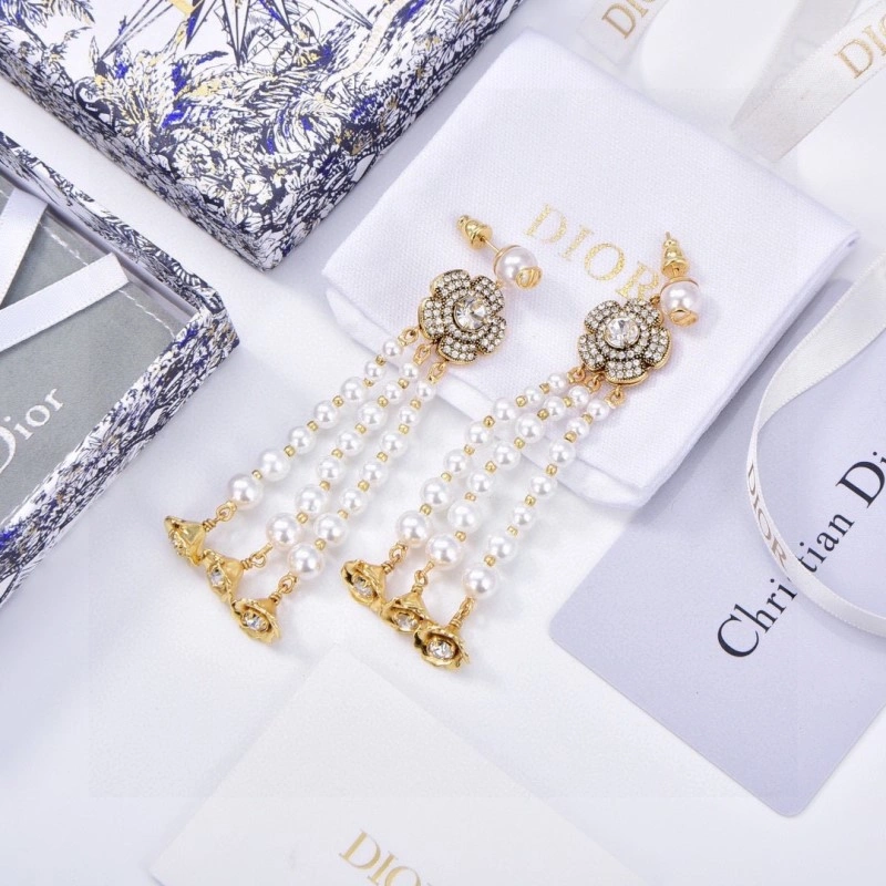 Factory-made Christian Dior Necklaces
