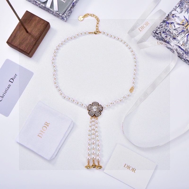 Factory-made Christian Dior Necklaces
