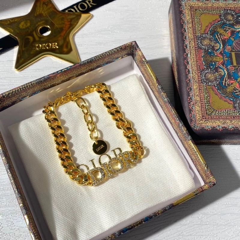 Official Christian Dior Necklaces