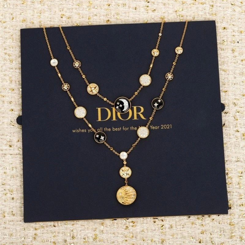 Bargain Christian Dior Necklaces
