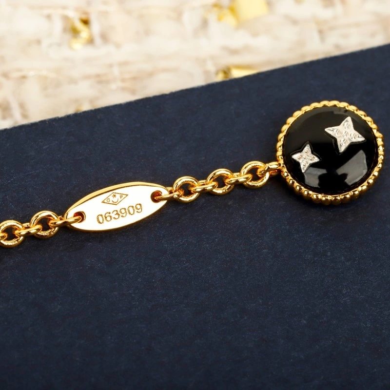 Bargain Christian Dior Necklaces