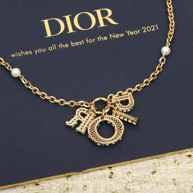Bargain Christian Dior Necklaces