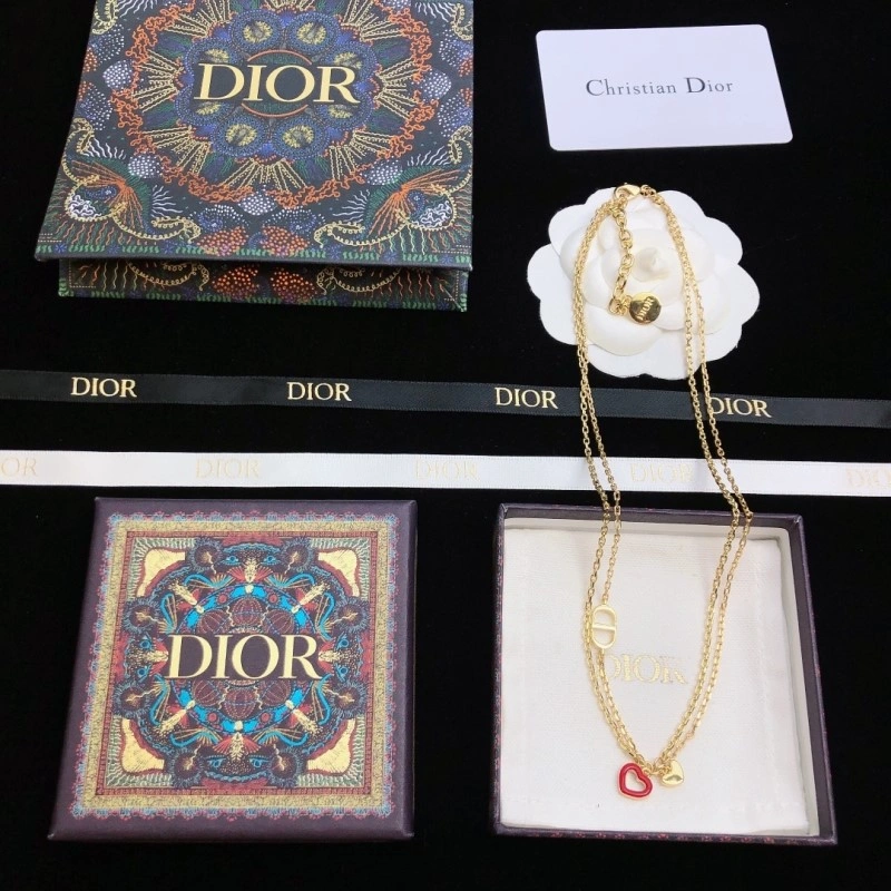 Cut-rate Christian Dior Necklaces