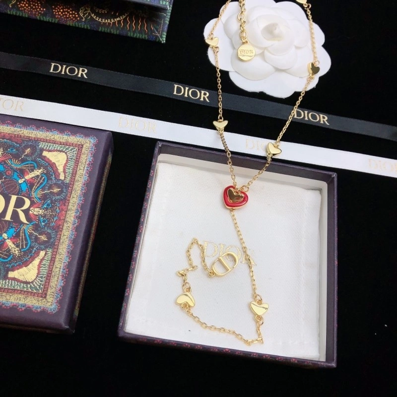 Top mirror Christian Dior Necklaces