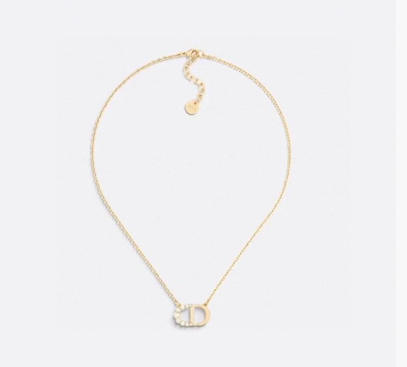 Low-cost Christian Dior Necklaces
