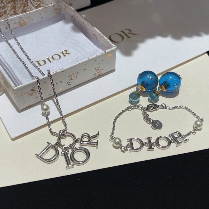 Legit Christian Dior Necklaces
