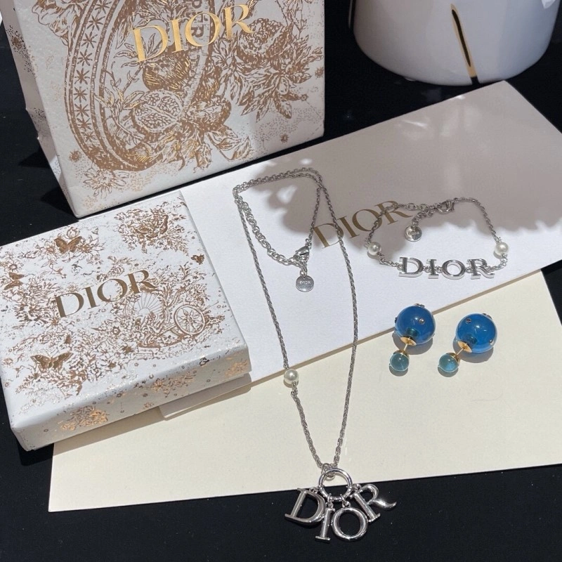 Legit Christian Dior Necklaces