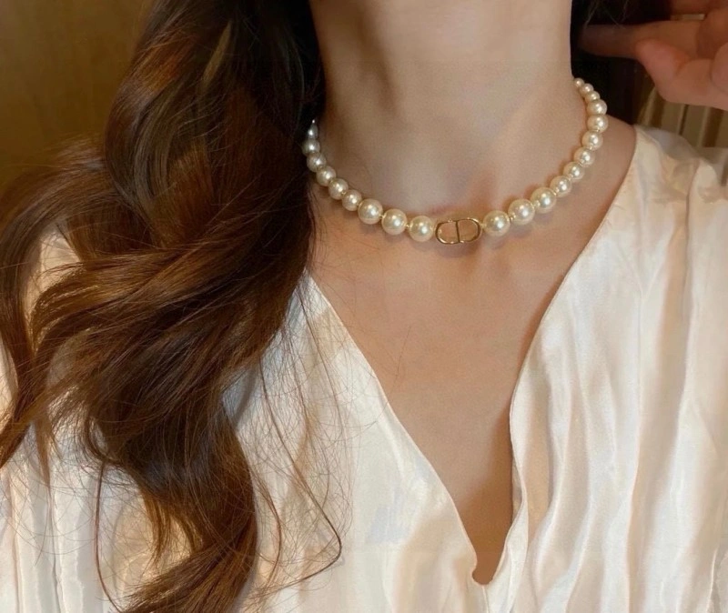 Inexpensive Christian Dior Necklaces