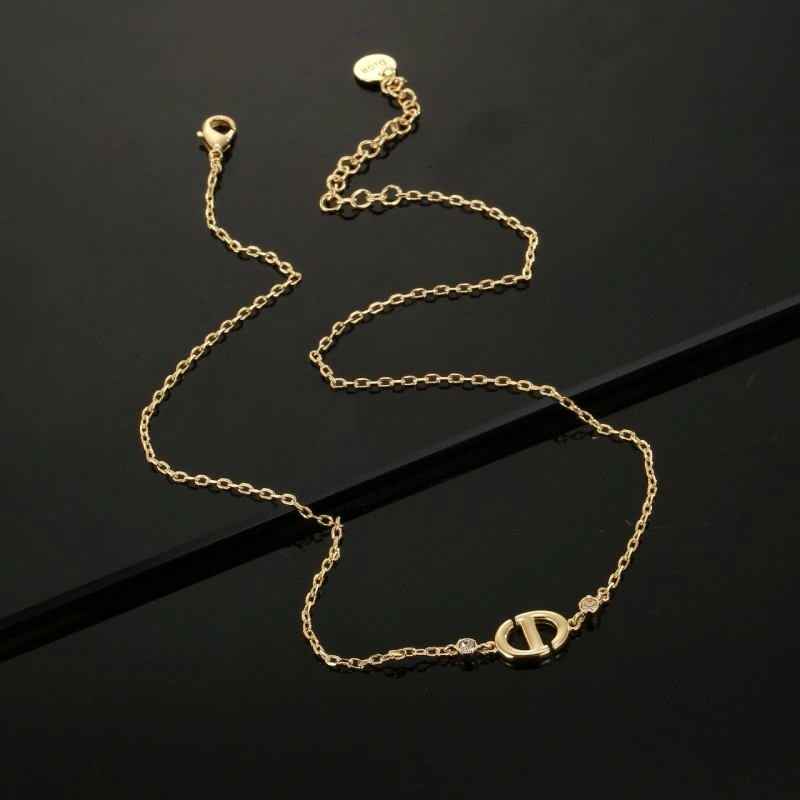 Accurate model Christian Dior Necklaces