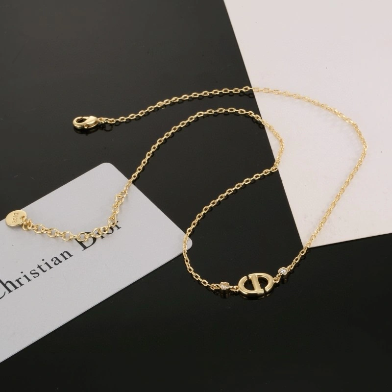 Accurate model Christian Dior Necklaces