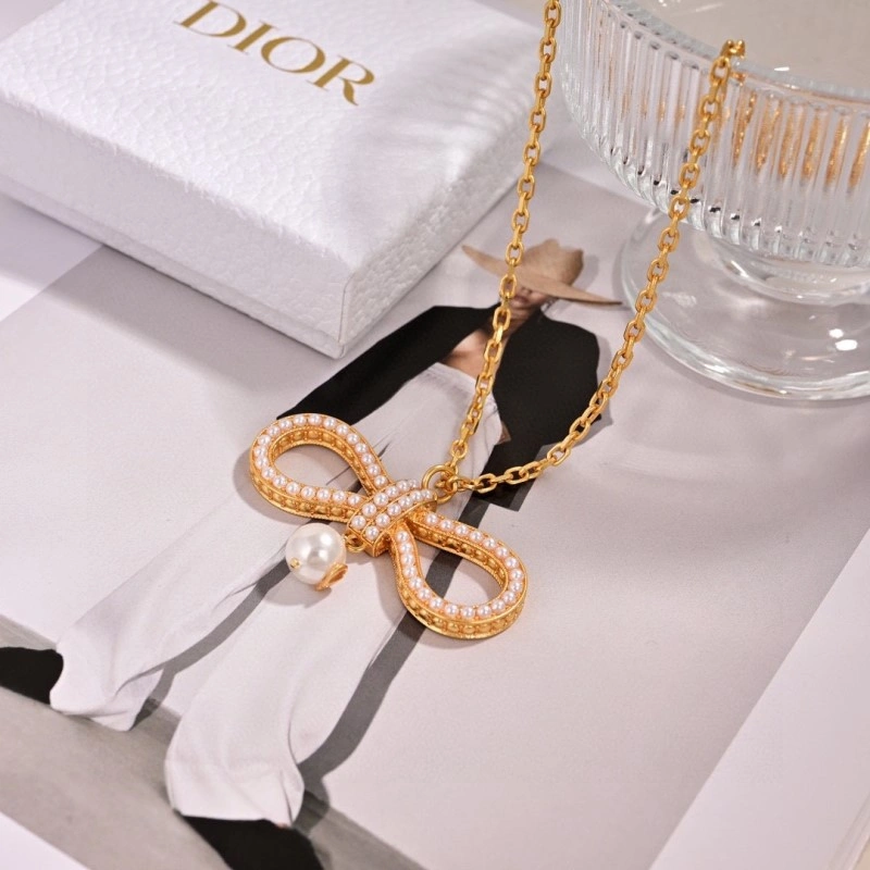 Cut-rate Christian Dior Necklaces