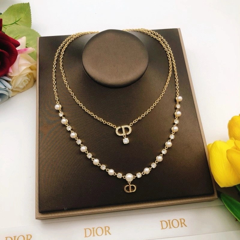 Top match Christian Dior Necklaces