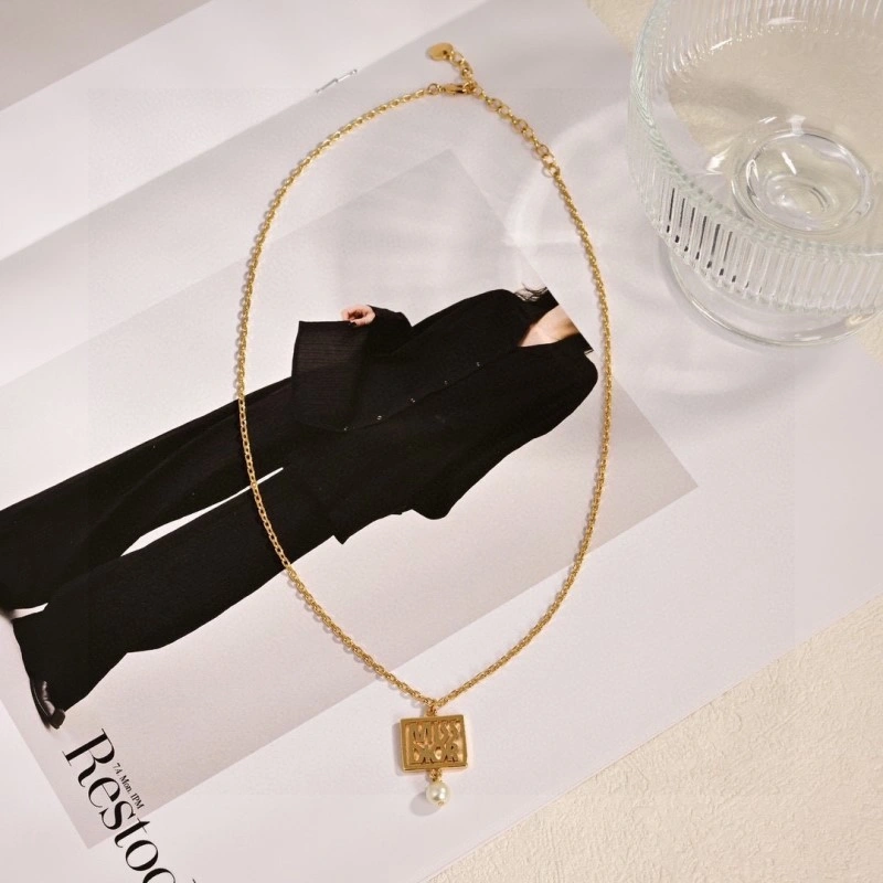 1:1 copy Christian Dior Necklaces