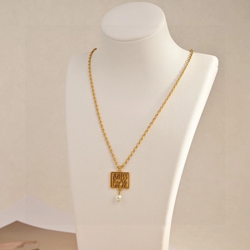 1:1 copy Christian Dior Necklaces