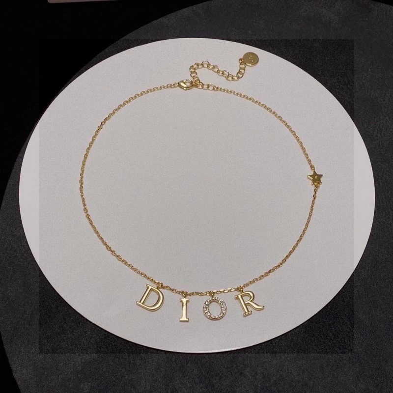 Discounted Christian Dior Necklaces