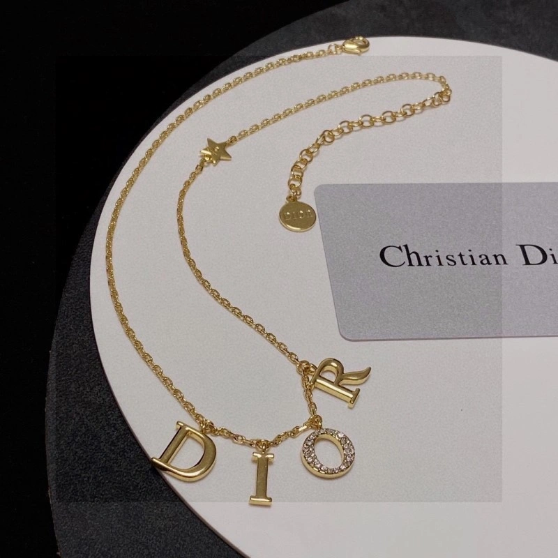 Discounted Christian Dior Necklaces