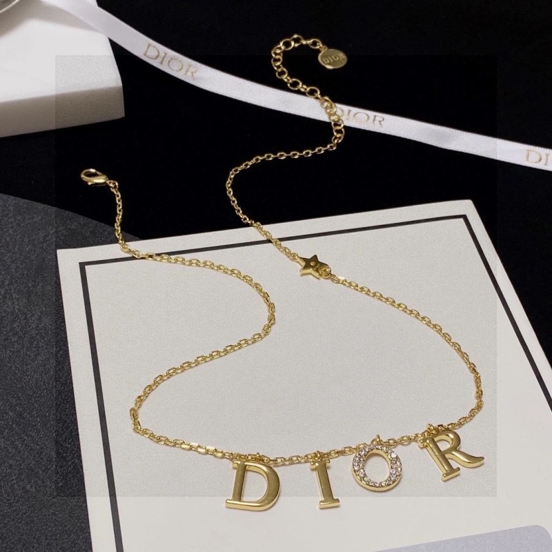 Discounted Christian Dior Necklaces
