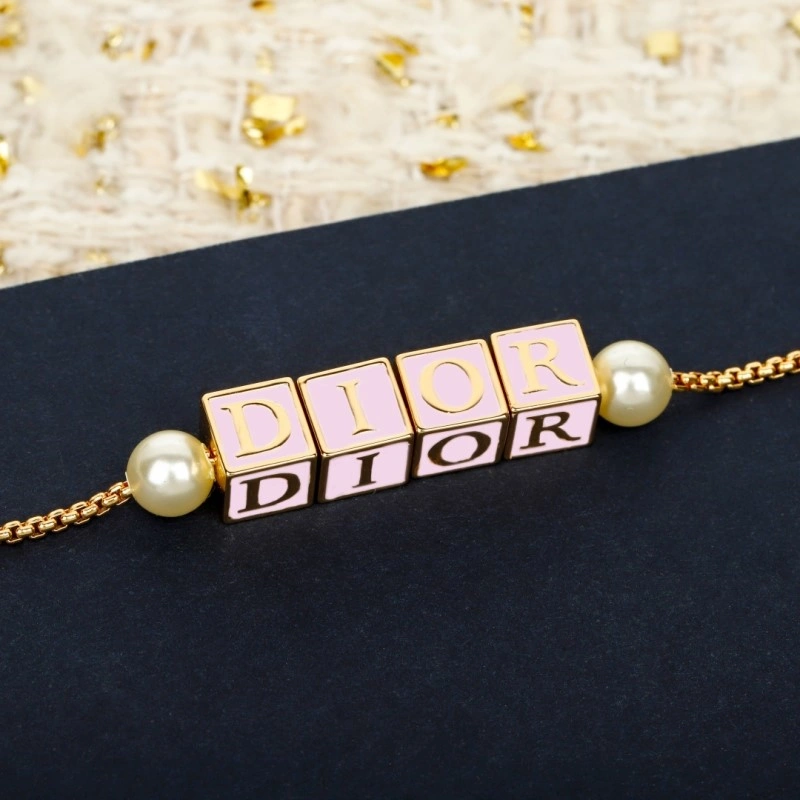 Top match Christian Dior Necklaces