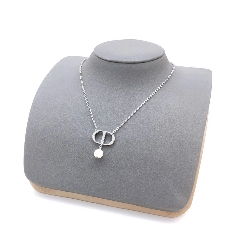 Bargain Christian Dior Necklaces