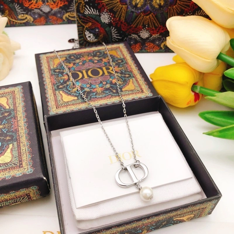 Bargain Christian Dior Necklaces