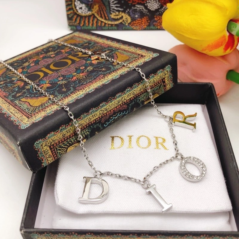 Bargain Christian Dior Necklaces