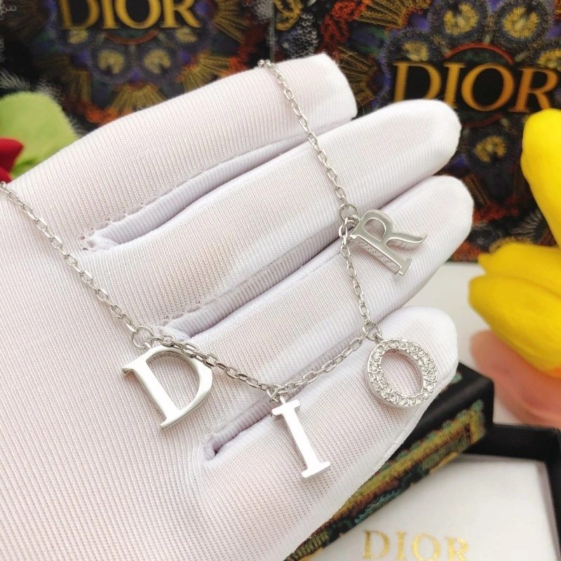 Bargain Christian Dior Necklaces