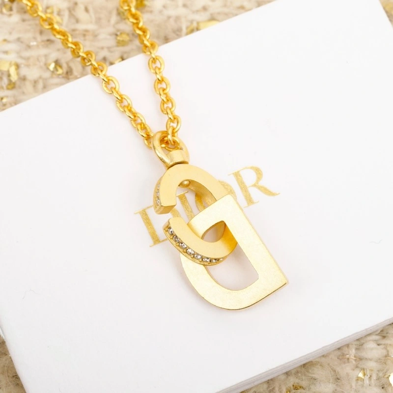 Low-cost Christian Dior Necklaces