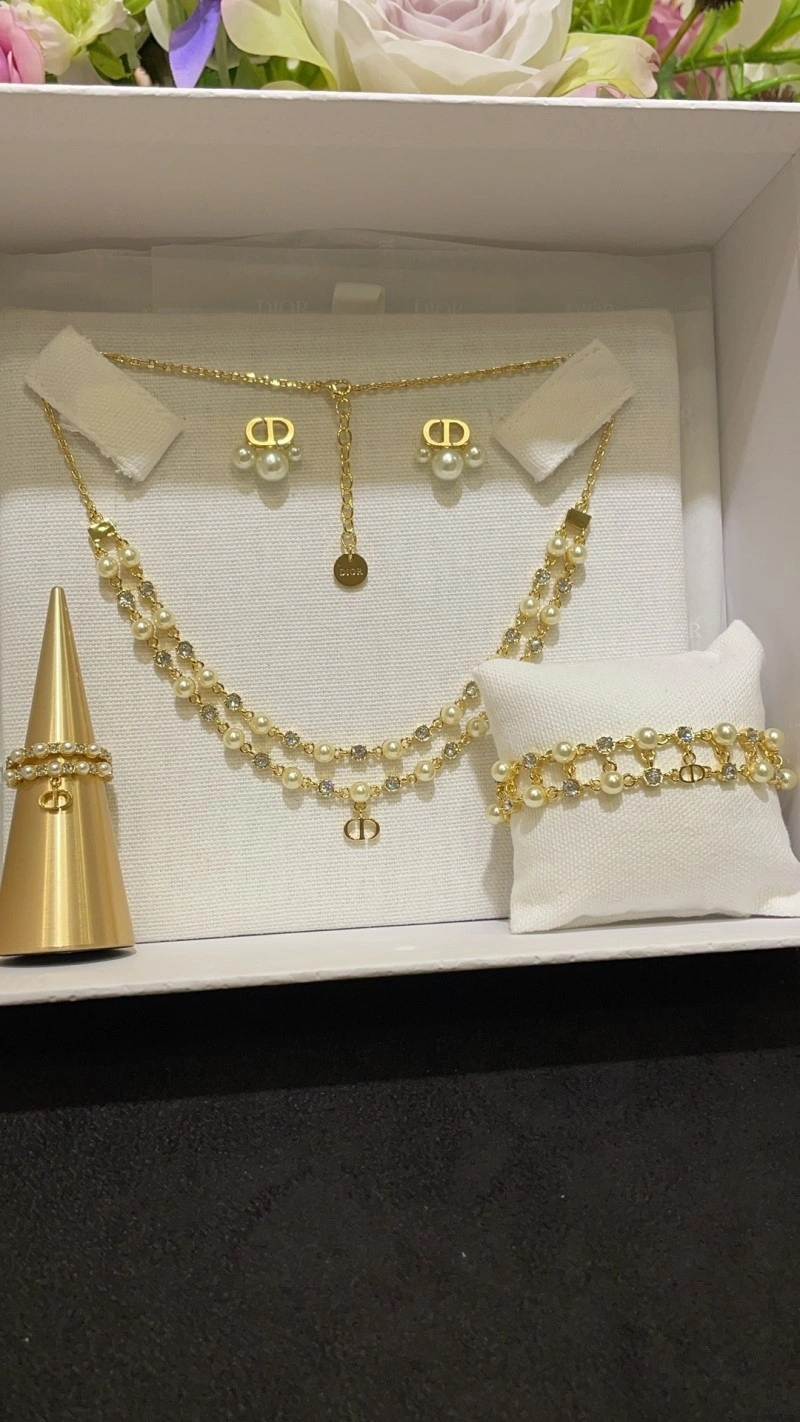 Christian Dior Necklaces