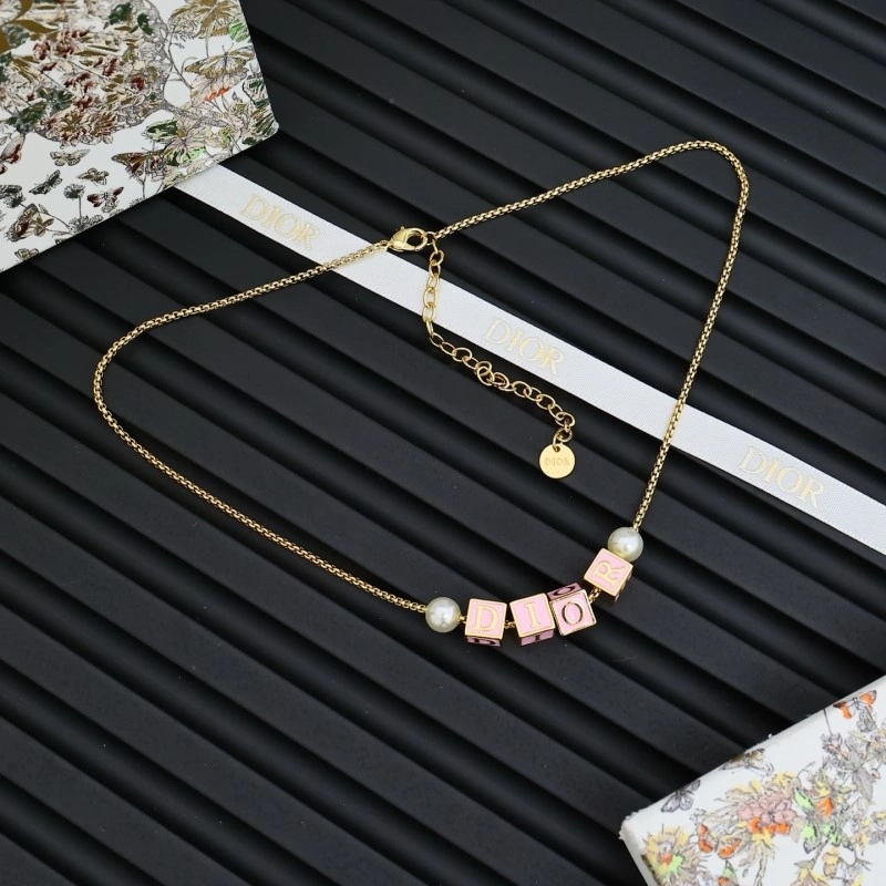 Cut-rate Christian Dior Necklaces
