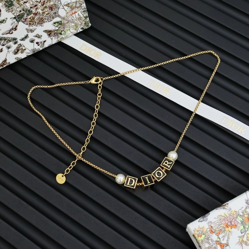 Cut-rate Christian Dior Necklaces