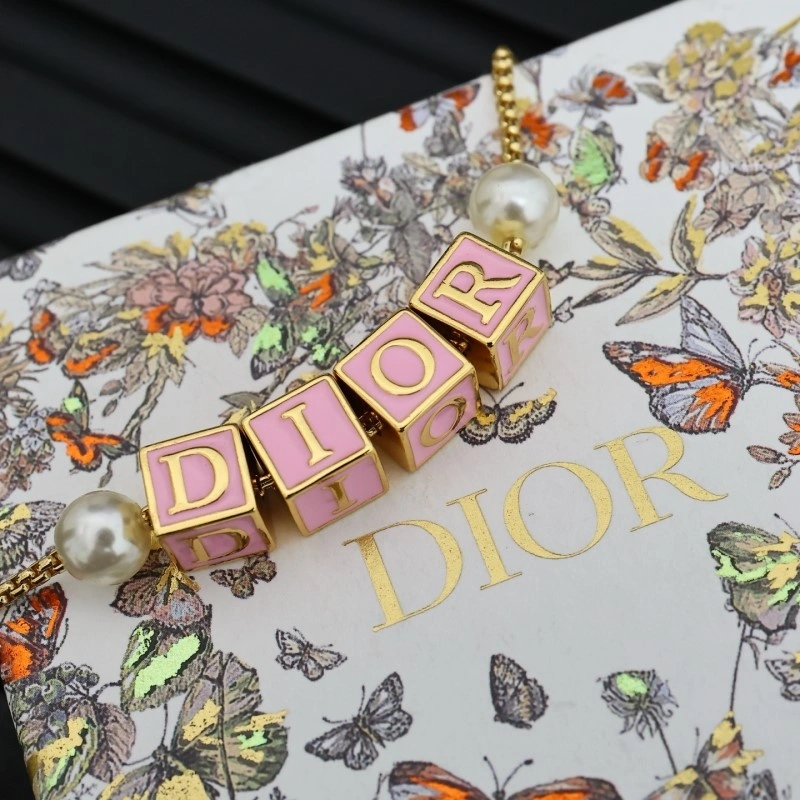 Cut-rate Christian Dior Necklaces