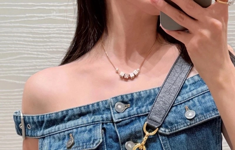 Cut-rate Christian Dior Necklaces