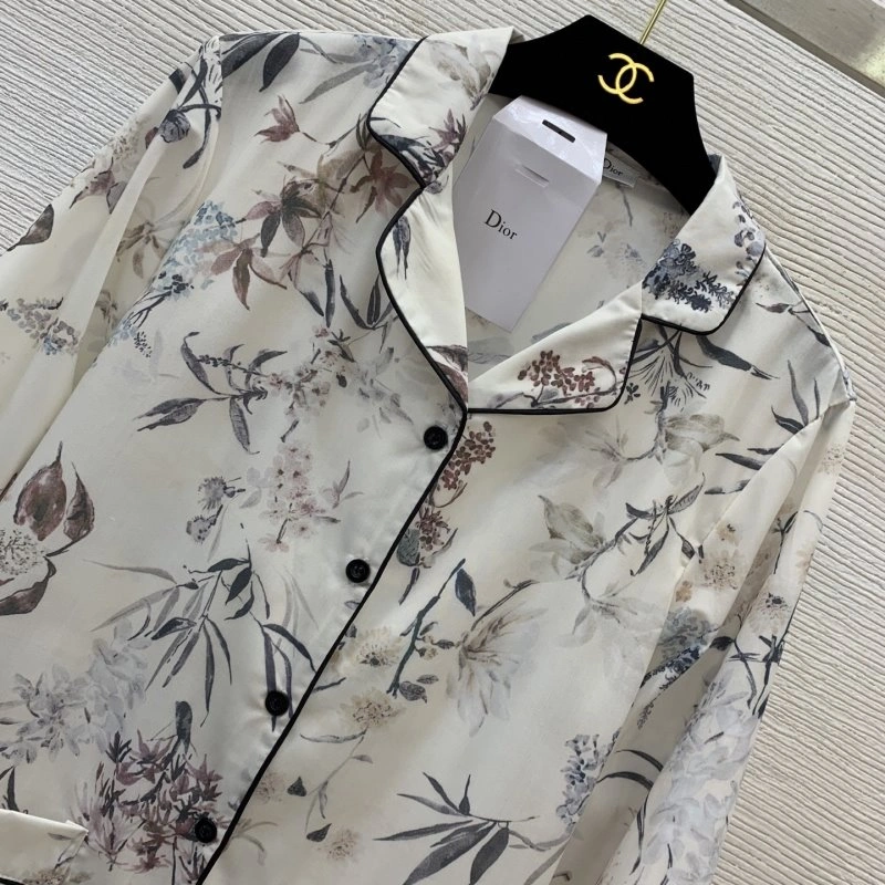 Accurate model Christian Dior Nightwear