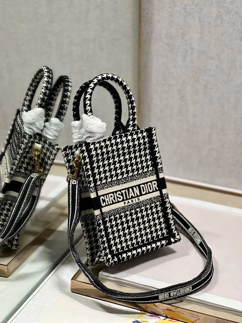 Value-priced Christian Dior Other Bags