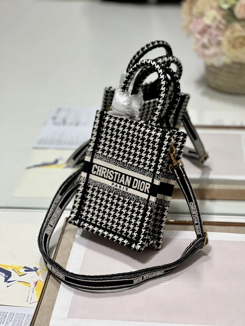 Value-priced Christian Dior Other Bags