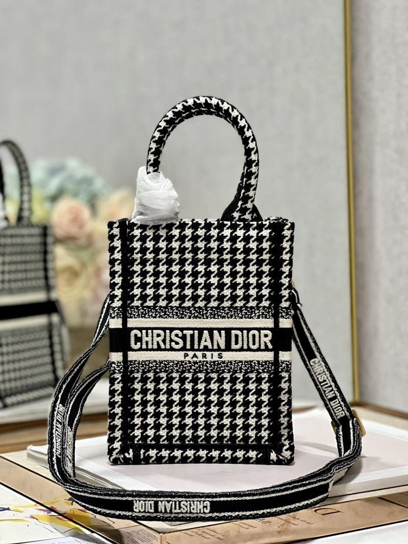 Value-priced Christian Dior Other Bags