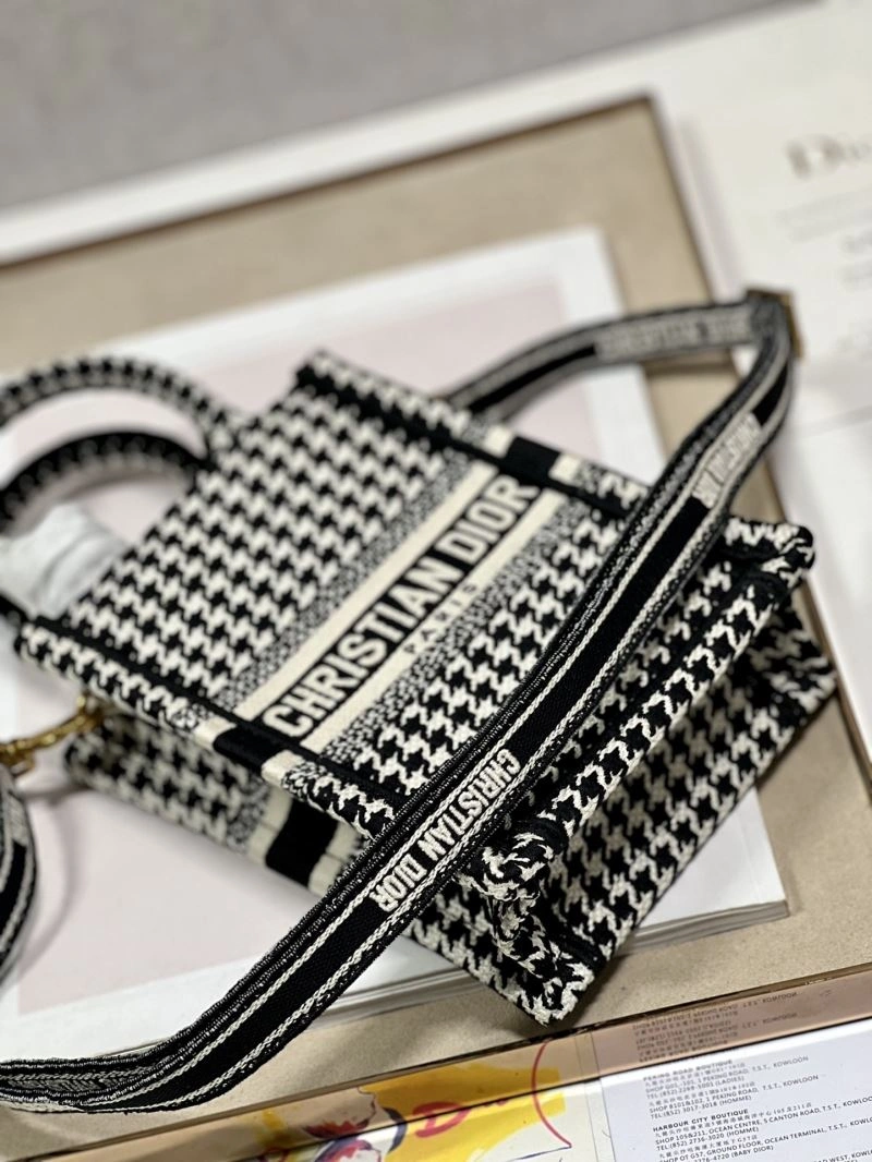 Value-priced Christian Dior Other Bags
