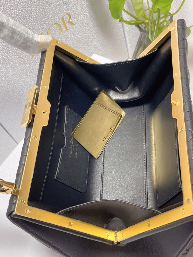 Indistinguishable Christian Dior Other Bags