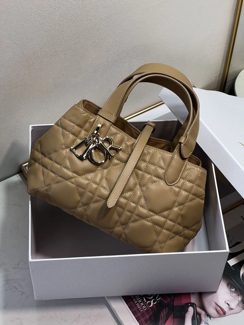 Indistinguishable Christian Dior Other Bags